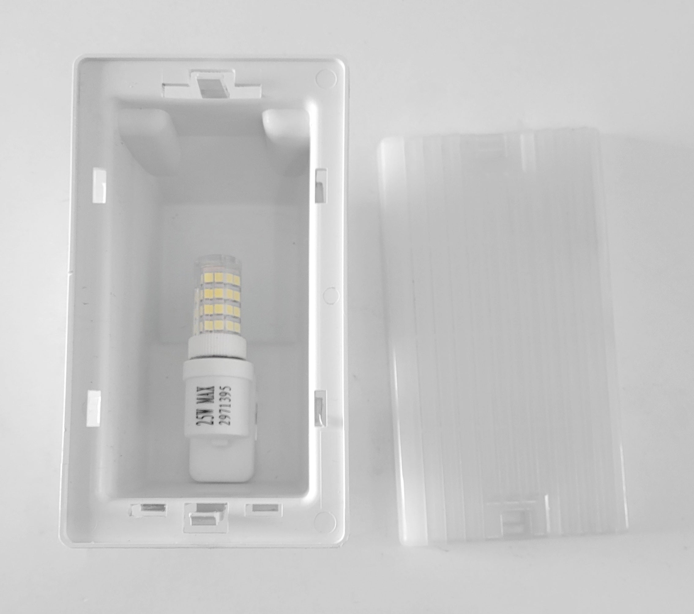 5304517886 297053102 Kenmore Frigidaire Refrigerator Light Assembly ...