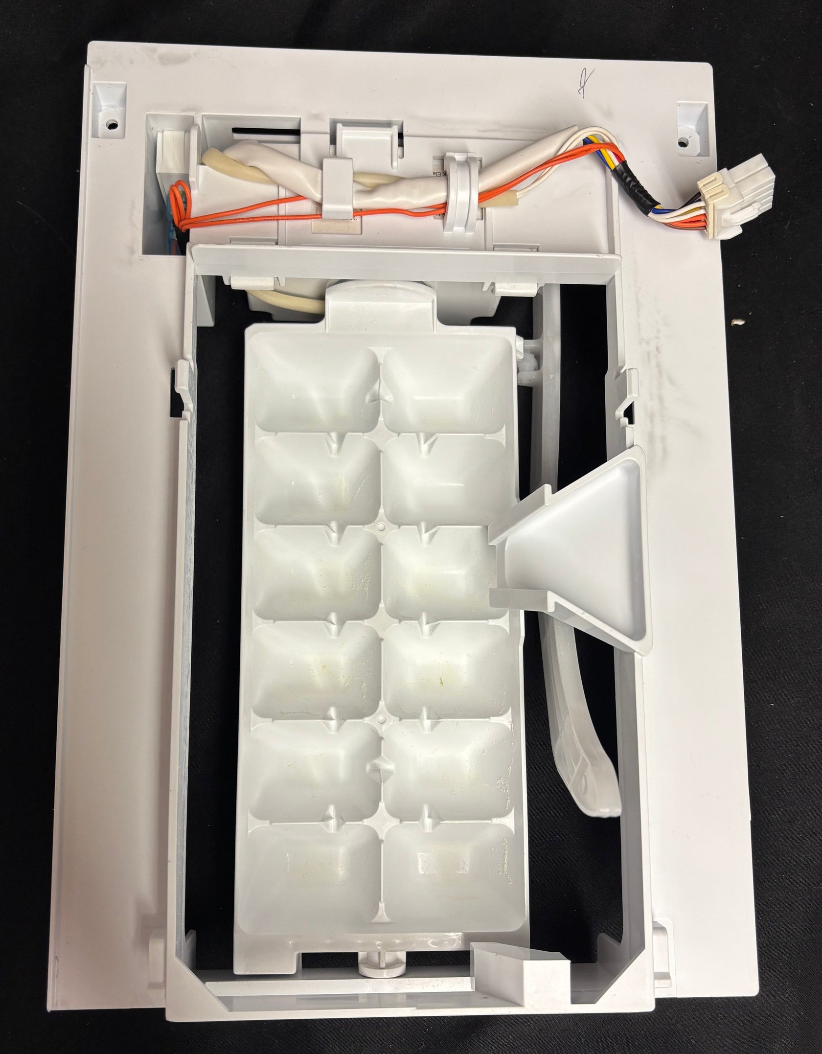 LG Refrigerator Ice Maker Assembly AEQ72909603 – Good Appliance