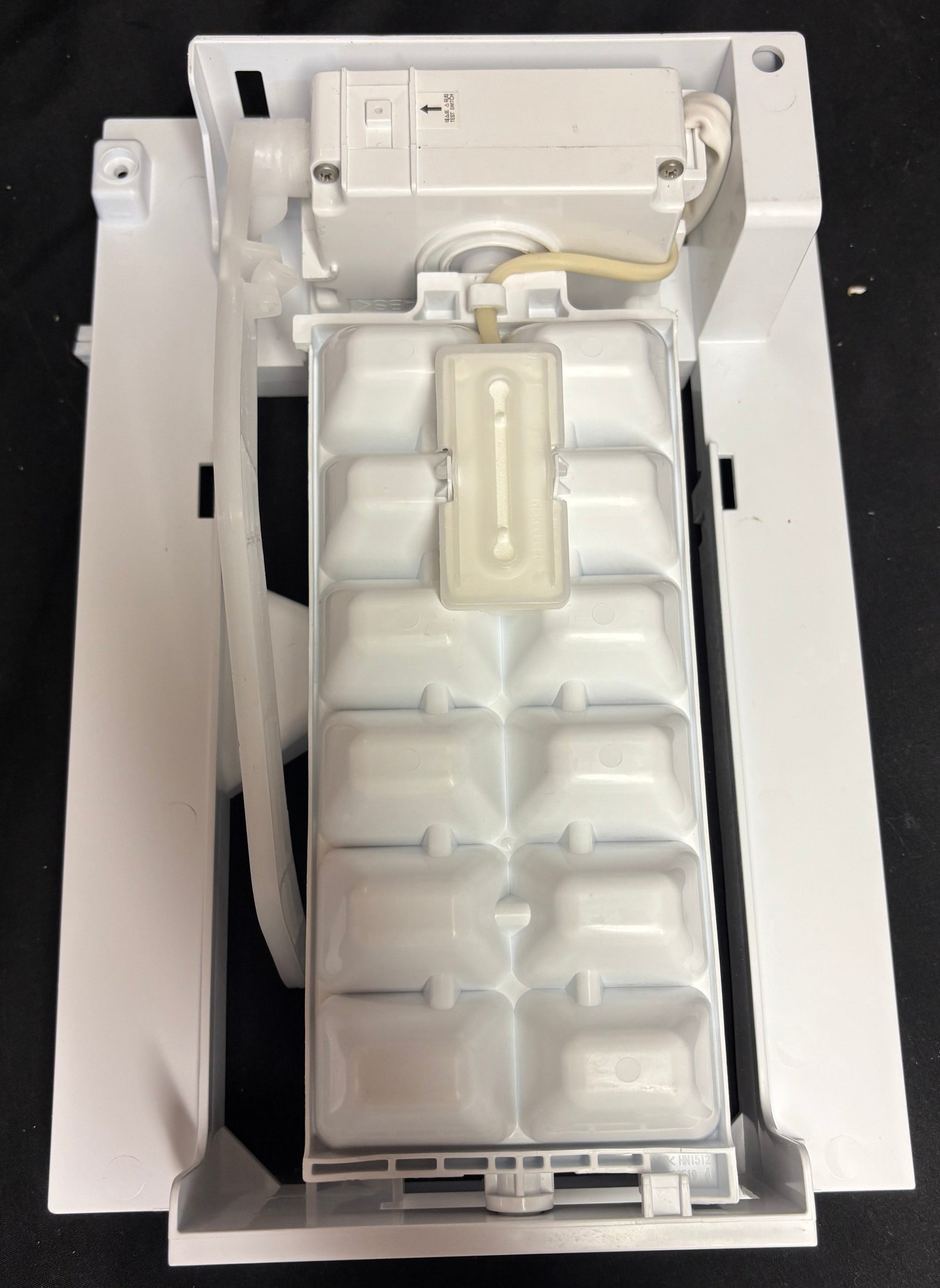 LG Refrigerator Ice Maker Assembly AEQ72909603 – Good Appliance