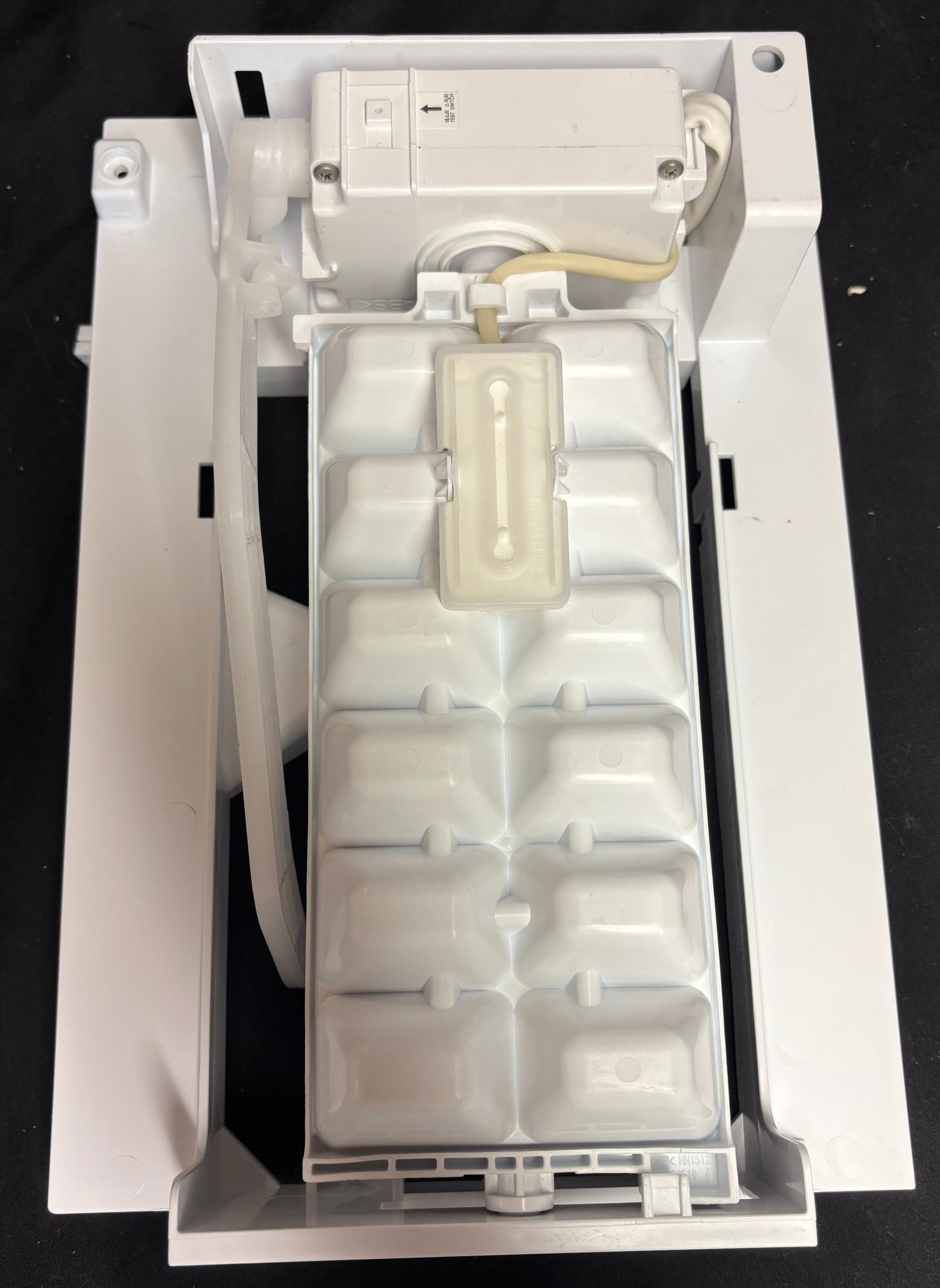 LG Refrigerator Ice Maker Assembly AEQ72909603 – Good Appliance