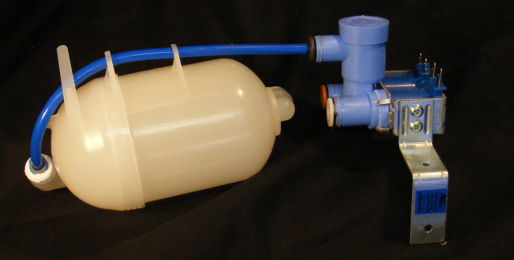 AJL72911502 5221JB2010G LG Refrigerator Freezer Door Water Tank with V ...